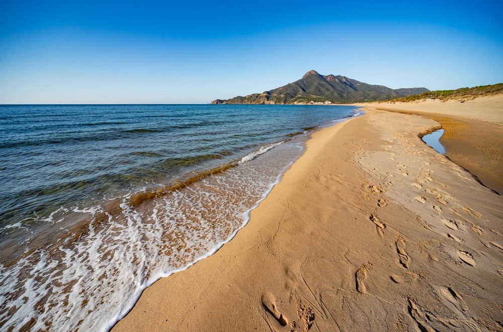 Visit the most beautiful beaches in the south-west of Sardinia