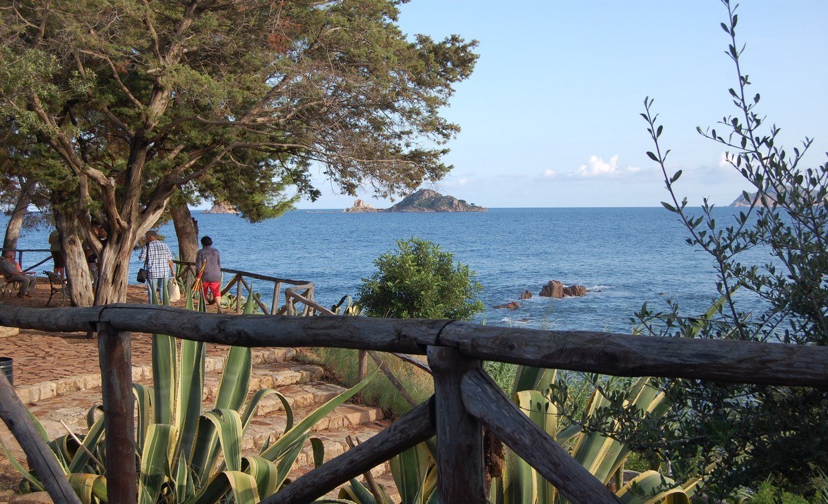 Santa Maria Navarrese auf Sardinien: Info & Reisetipps - Sardinia Natour