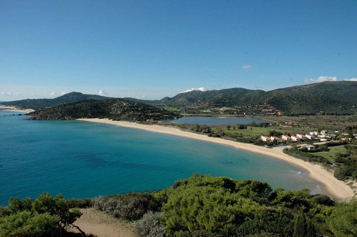 Browse the best holiday destinations on the western coast of Sardinia